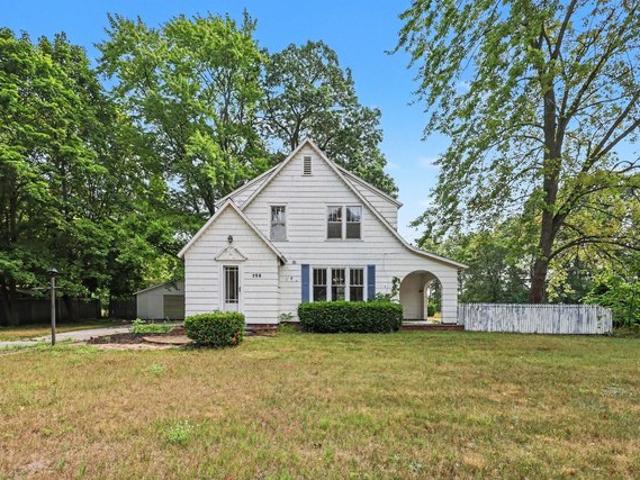 598 S Brooks Rd, Muskegon, MI 49442