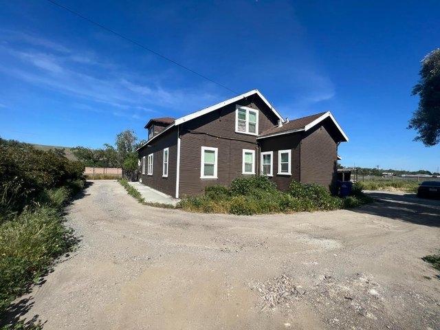 598 Palm Ave, Morgan Hill, CA 95037
