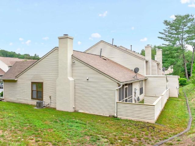 598 Pebblecreek Ct