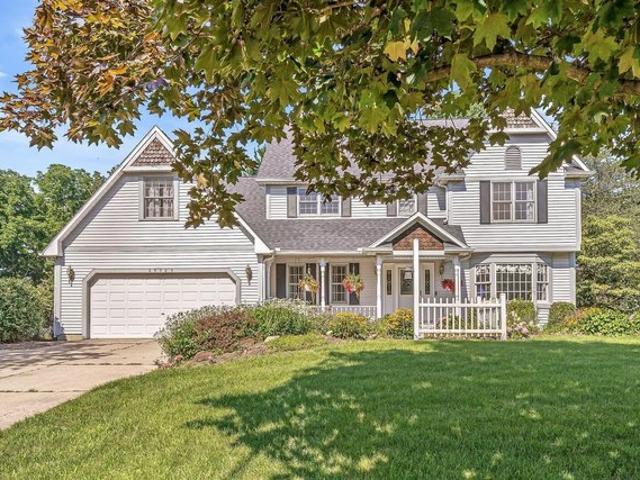 59965 Valley View Trl, Osceola, IN 46561