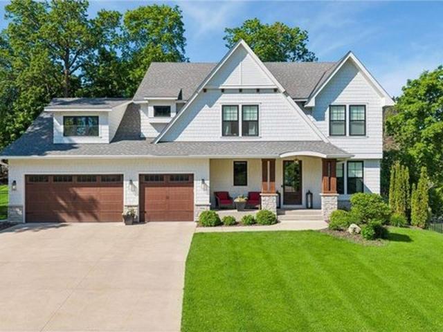 5996 Hermitage Trl, Mound, MN 55364