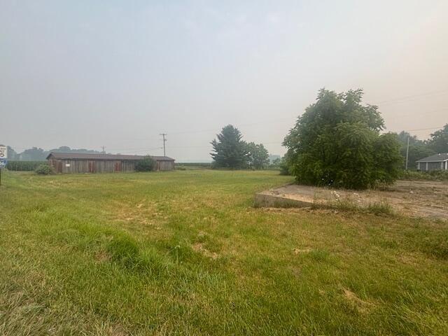 5998 S Greenville Rd, Greenville, MI 48838