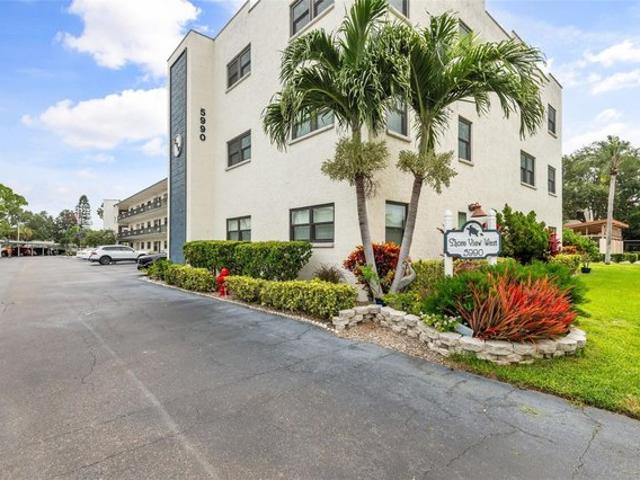 5990 Terrace Park Dr N Unit 103, Saint Petersburg, FL 33709