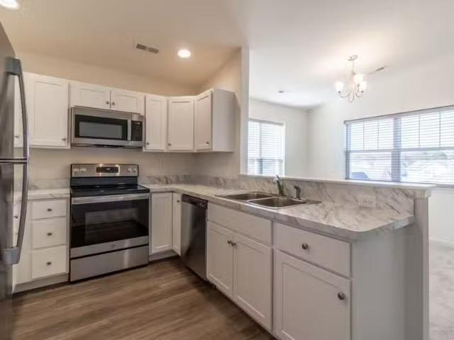 59927085 5003 W Pebble Ln