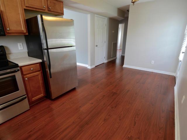 599 Albion Cir
