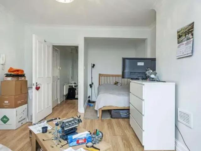 599 Alexandra Parade, Glasgow, G31 3DA, United Kingdom | 2 bed apartment for rent #122399786 | Rentberry