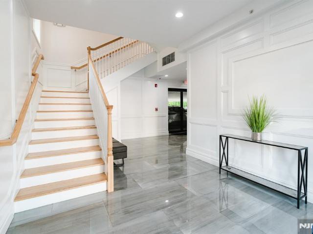 599 Franklin Avenue # 7