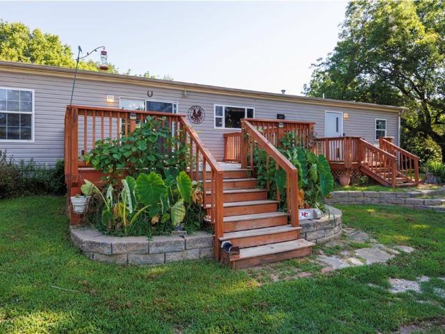 599 Kanza Road
