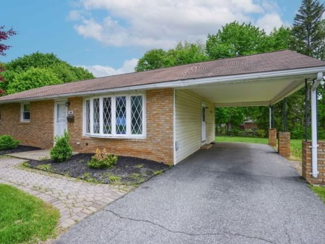 599 Lee Ave
