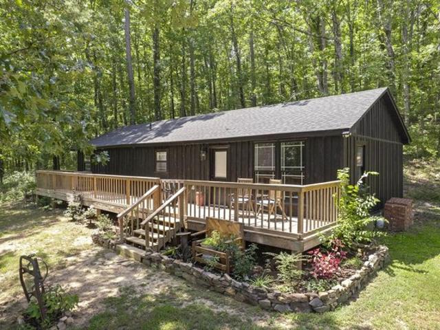 599 Pebble Dr, Clinton, AR 72031