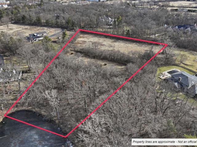 599 Plum Tree Rd, Barrington Hills, IL 60010 | MLS #12468