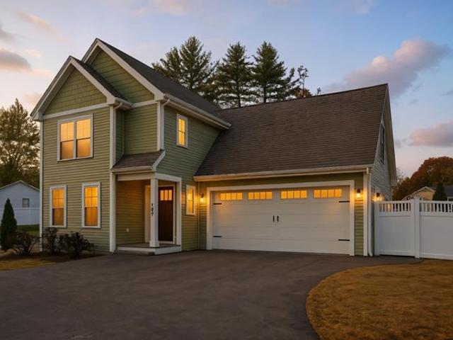 599 W Hollis St, Nashua, NH 03062
