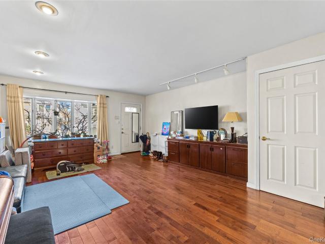 59 41 th Street