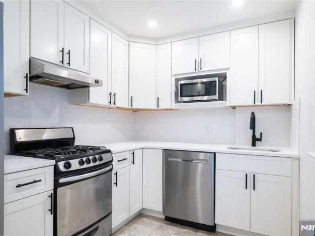 59 61 Brighton Avenue # 20
