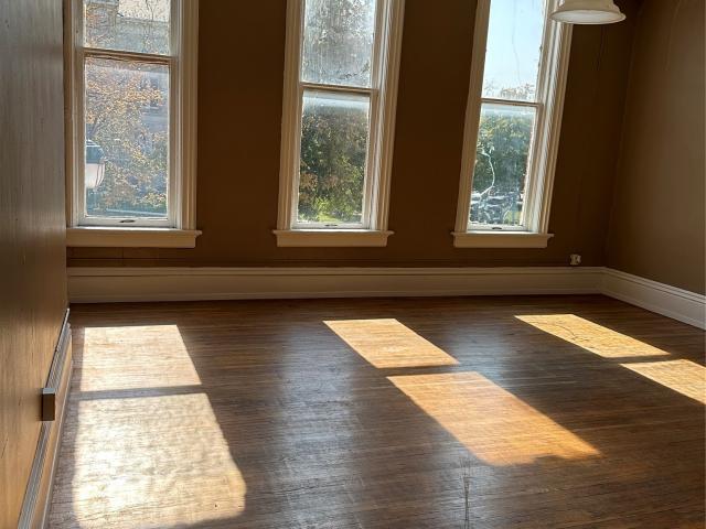 59 1/2 W Jefferson Street