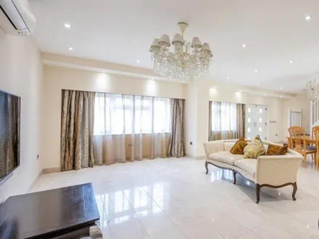 59 Thurleston Avenue, London, SM4 4BN, United Kingdom | 5 bed duplex for rent #138852783 | Rentberry