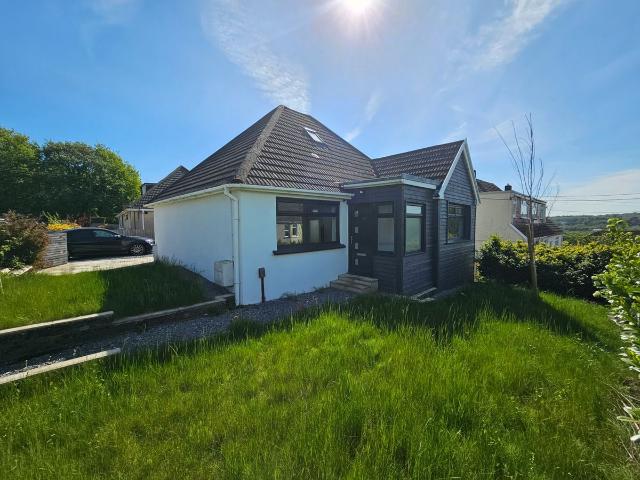 59 Waun Road, Loughor, Swansea SA4, 3 bed bungalow to rent, £1,250 pcm | PrimeLocation