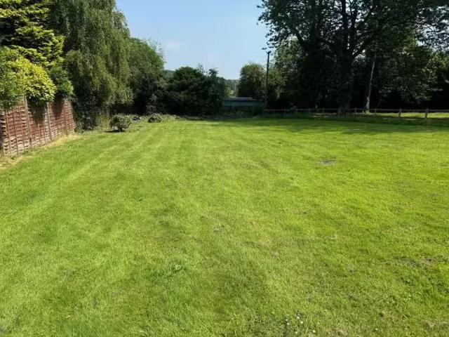 59 Westcourt Lane, Shepherdswell. Land for sale £125,000