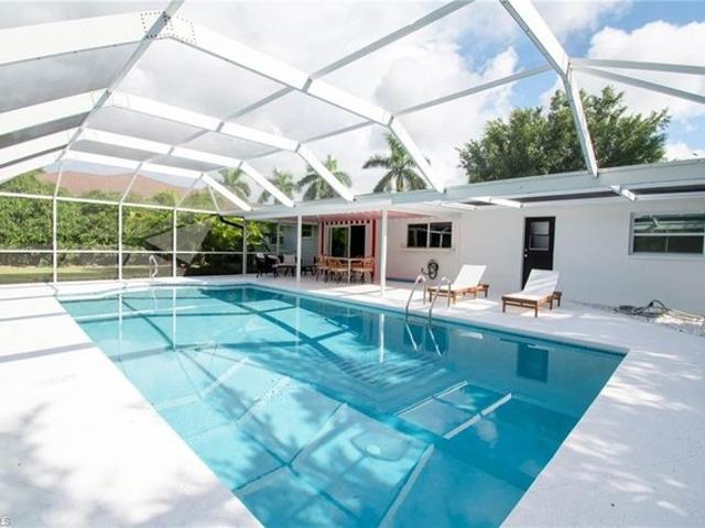 59 Wickliffe Dr, Naples, FL 34110