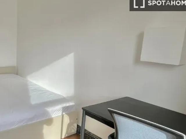 59 Amberley Road, London, W9 2JL, United Kingdom | Room for rent #160154895 | Rentberry