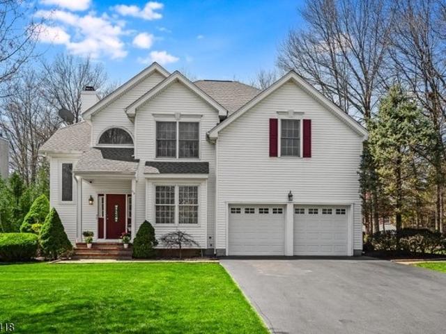 59 Bernard St, Branchburg Township, NJ 08876