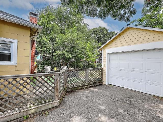 59 Booth Avenue