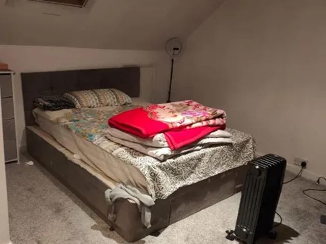 59 Burlington Road, London, KT3 4LP, United Kingdom | Room for rent #140544117 | Rentberry