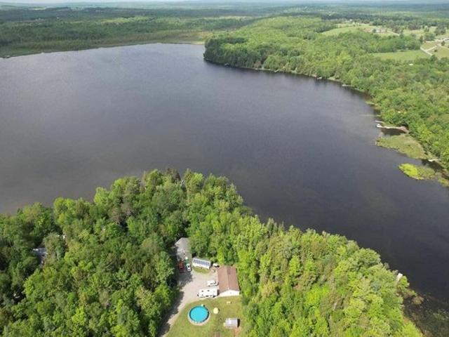 59 Camp Rd, Palmyra, ME 04965