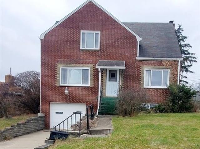 59 Carol Dr, Carnegie, PA 15106