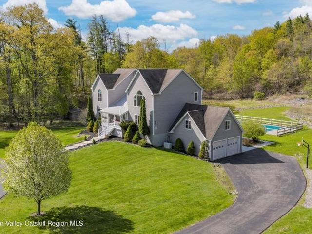 59 Cole Bank Rd, Saugerties, NY 12477