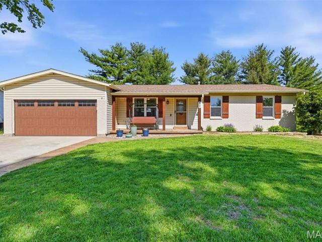 59 Dogwood Ln, Saint Peters, MO 63376