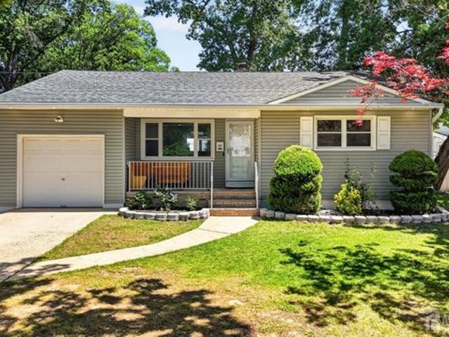 59 Eden Ave, Edison, NJ 08817