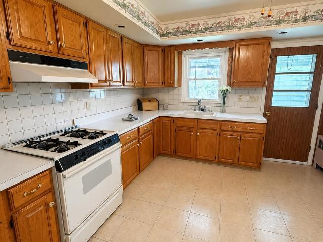 59 Halladay Avenue