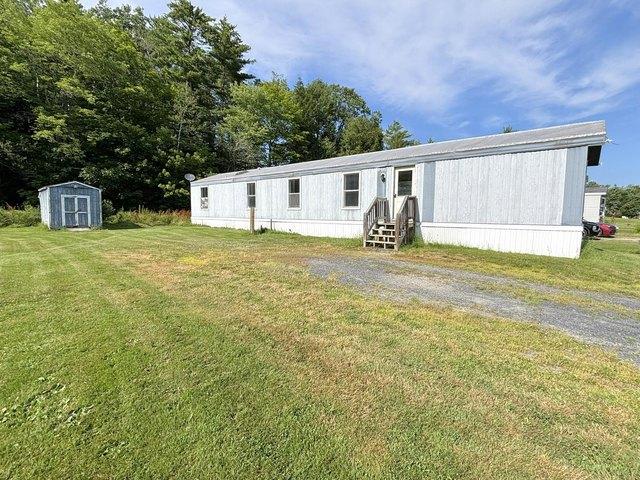 59 Hidden Acres Dr, Madison, ME 04950
