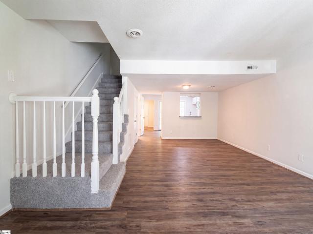 59 Hidden Springs Road