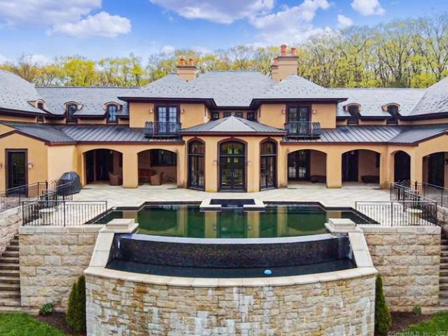 59 Hillside Rd, Woodbury, CT 06798