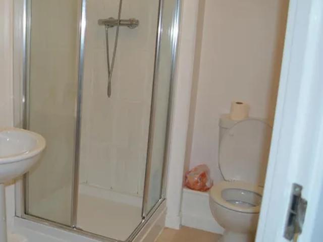 59 Ivy Graham Close, Manchester, M40 3AY, United Kingdom | 2 bed apartment for rent #160139130 | Rentberry