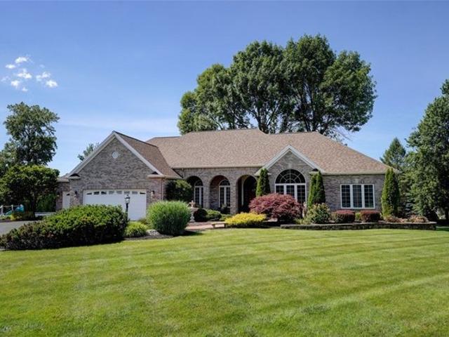 59 Jewelberry Dr, Webster, NY 14580