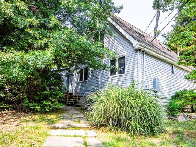 59 Jolliffe Ave, Congers, NY 10920