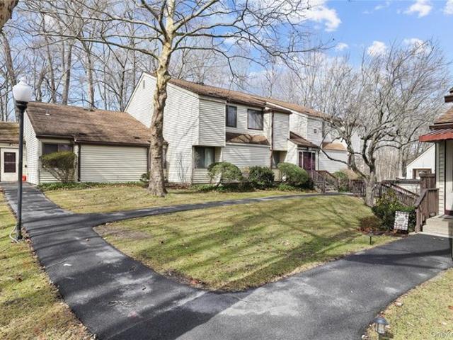 59 Kirby Close Apt D, Yorktown Heights, NY 10598