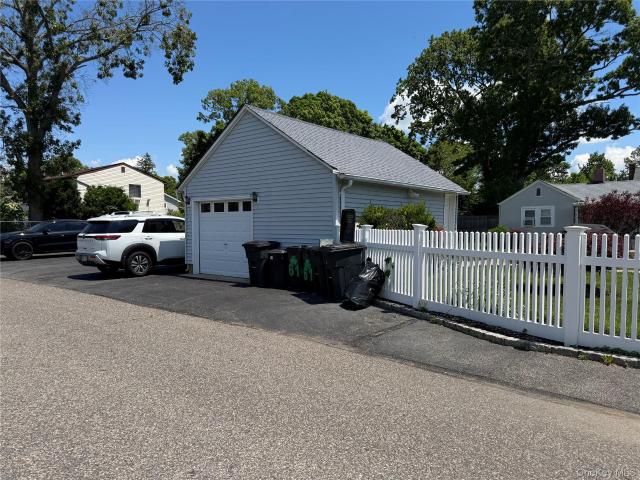 59 Lincoln Avenue