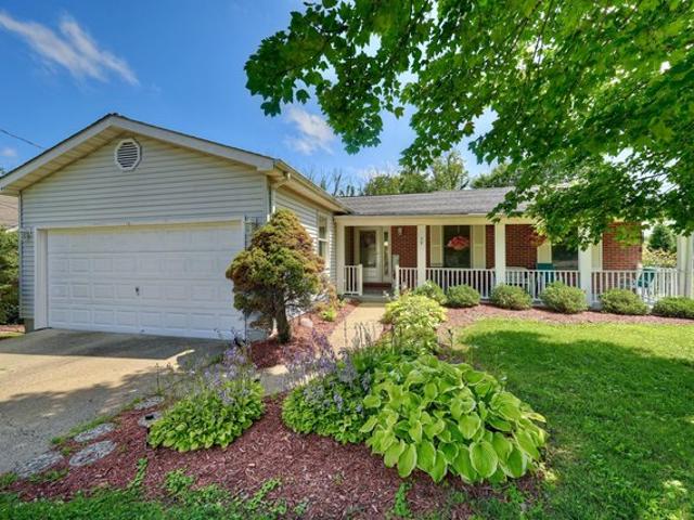 59 Meadow Creek Dr, Florence, KY 41042