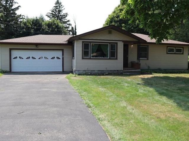 59 Midland Dr, Webster, NY 14580