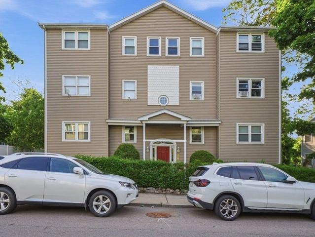 59 Monadnock St Apt 8, Boston, MA 02125