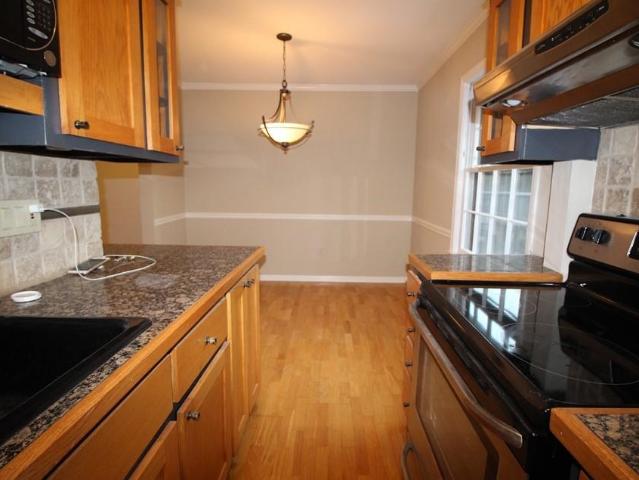 59 Monet Court NW