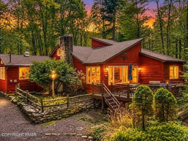 59 Red Oak Rd, Lake Harmony, PA 18624