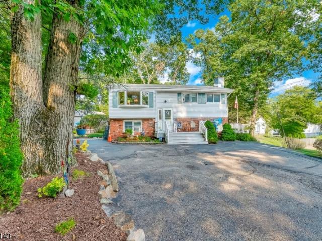 59 Shawnee Rd