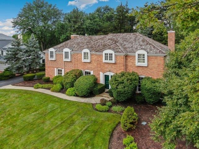 59 Sheffield Ln, Oak Brook, IL 60523