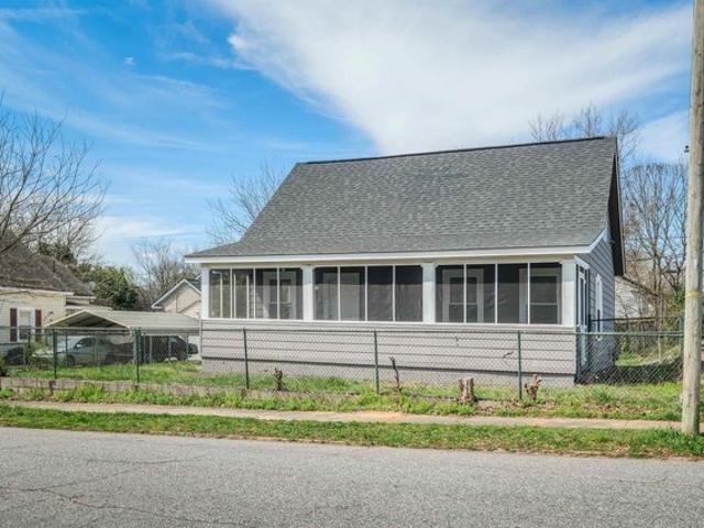 59 Smythe Ave, Greenville, SC 29605
