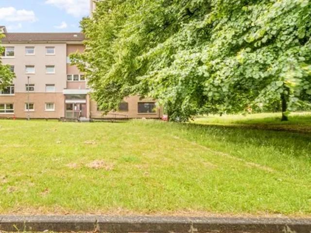 59 St Mungo Avenue, Glasgow, G4 0PL, United Kingdom | 3 bed apartment for rent #167542936 | Rentberry